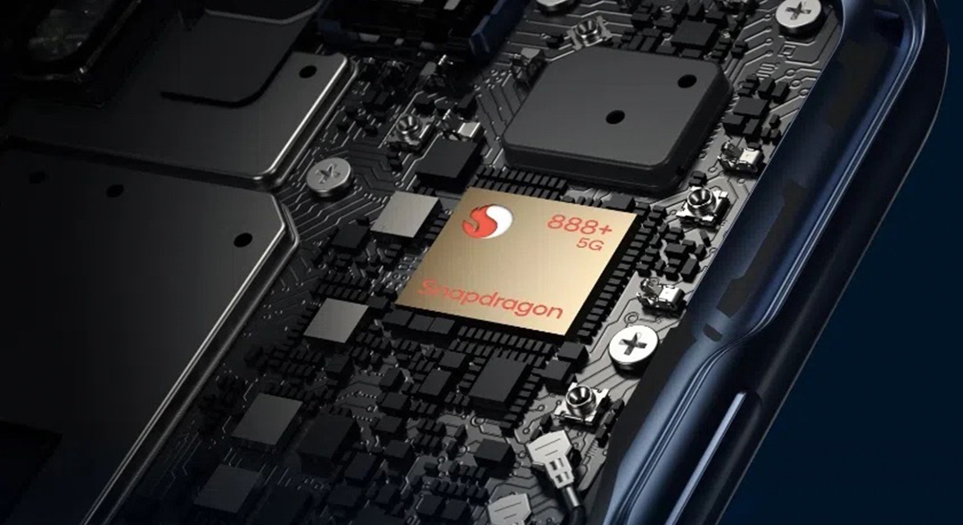 moto g 200 con Snapdragon 888+ | Techcetera